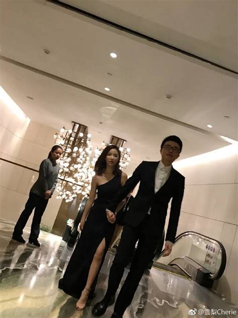 刚和豆得儿分手的王思聪，新女友真实身份竟是这样娱乐频道凤凰网