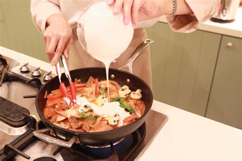 러시아의 대표 요리 비프 스트로가노프 만들기 Chadorricom