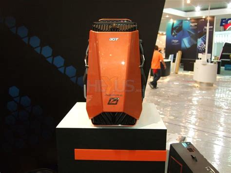 Acer S Hardcore Predator Even Scarier In The Flesh Chassis News Hexus Net