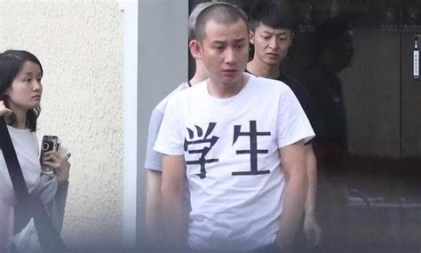 娛樂圈中姐弟戀明星有哪些？ 每日頭條