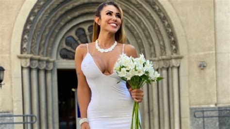 Kisah Model Seksi Yang Nikahi Dirinya Sendiri Trauma Punya Pacar Okezone Lifestyle