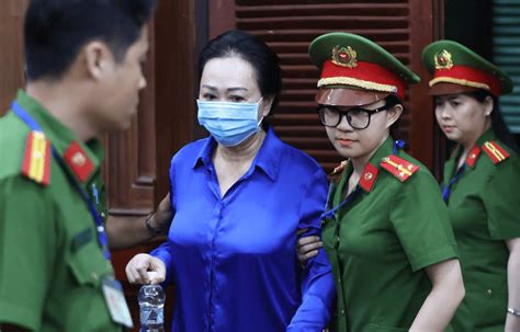 已被判处死刑的越南女首富张美兰，另案再受审被追加无期徒刑罪名诈骗受害者