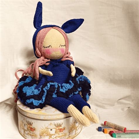 عروسک دست ساز عروسک دست باف دختر خرگوشی آبی • هیپیلیو