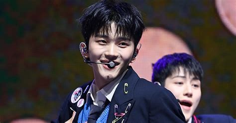 루네이트 도현 여심 녹이는 미소[엑s Hd포토]