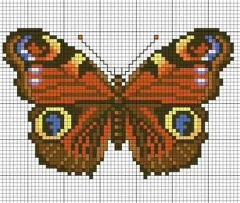 Вышивка крестом бабочка с голубыми глазами