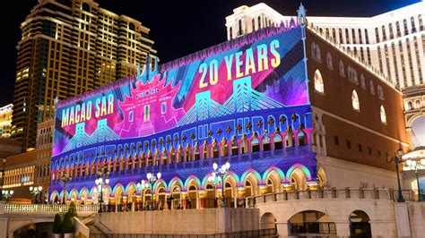 Venetian Macao — Tom Dicker