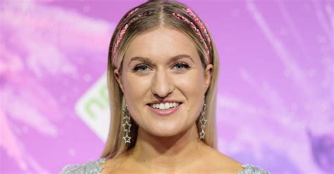 Groot Verlies Voor Britt Dekker Geheel Onverwachts Overleden Flair