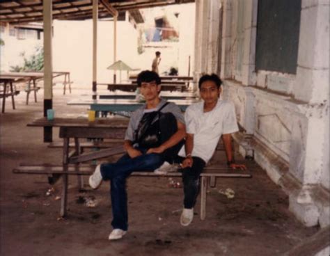 แต่ล่ะ โรงเรียน ต้องมีสถานที่นี้ หรั่ง อินทร อาชีวะ