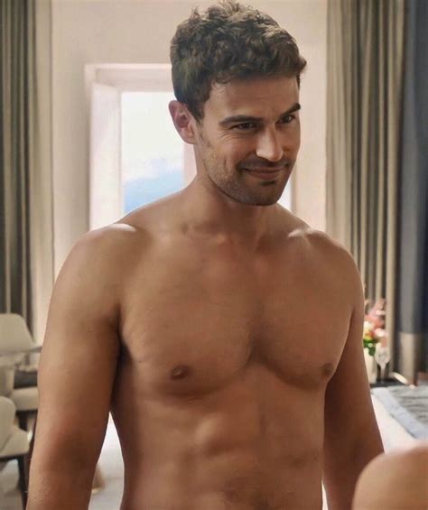 Pin By Lanie Dart On Theo James Theo James Shirtless Theo James Theodore James