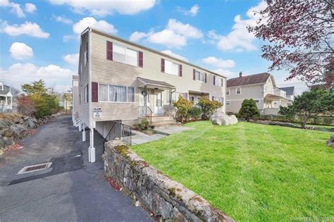 14 Ferris Ave Norwalk Ct 06854 Townhome Rentals In Norwalk Ct
