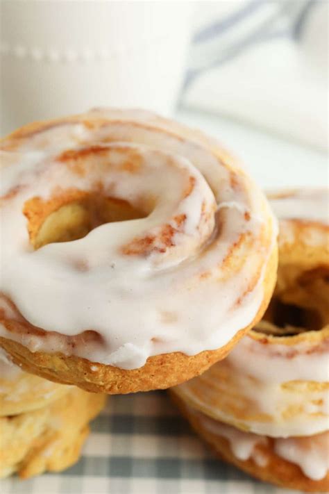 Cinnamon Roll Donuts