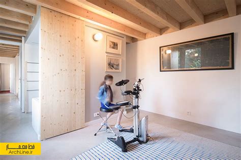 طراحی ساختمانی مینیمال، متریال بتن اکسپوز و چوب خط معمار