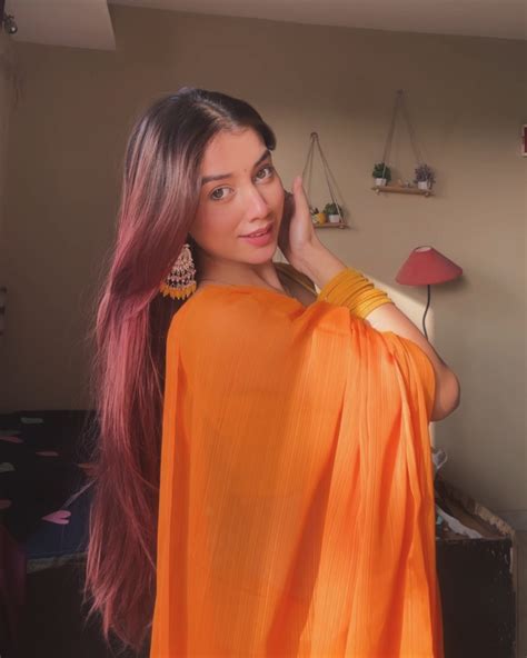 Khushi Shrivastava Tagdi ️‍🔥😍 Dance Dancevideo Viralvideos Viral Viralreels