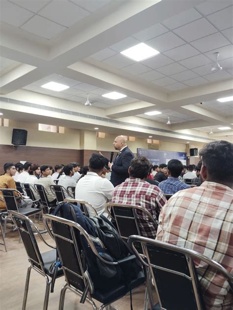 Hitanshi Jain On Linkedin Hi Everyone I Just Had An Eye Opening Edp Session With Mr Rishabh Nag