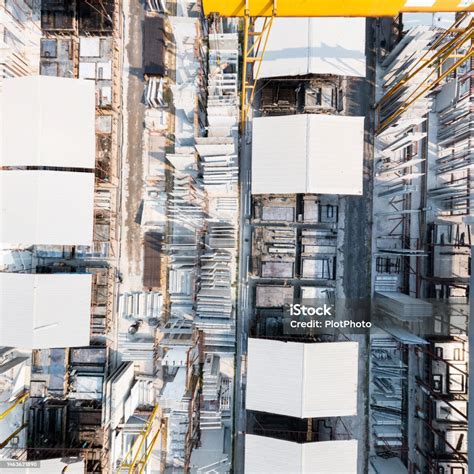 창고 공장의 건설 현장을 위한 프리캐스트 콘크리트 벽 패널의 공중 평면도 0명에 대한 스톡 사진 및 기타 이미지 0명 3차원 형태 개체 그룹 Istock