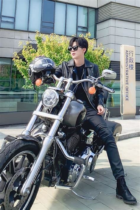 Pin By Jennifer Adams On Lui Yu Ning♥️ Army Workout Army Actors