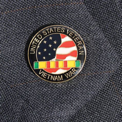 United States Vietnam Veteran Lapel Pin 995376 Military Issue