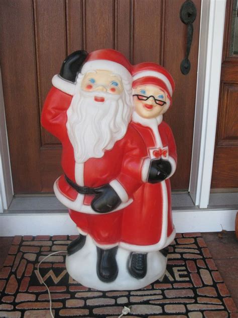 1970s Santa And Mrs Claus Blow Mold Lighted Empire Plastics 35 Tall