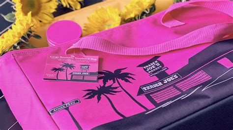 Trader Joes Easter Mini Tote Bags Are Back This Week In 4 New Colors