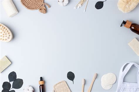 제로 폐기물 지속 가능하고 환경 친화적 인 라이프 스타일 회색 배경에 재사용 가능한 소재의 욕실 천연 제품 플랫 레이 복사 공간 0에 대한 스톡 사진 및 기타 이미지