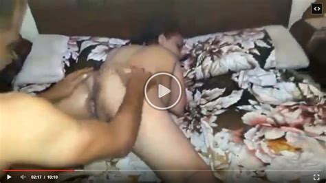 شرموطه مصريه هيجانه بتتناك من جارها العنتيل Egyptian Xnxx زباوي