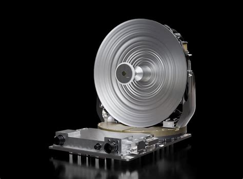 U S Army Receives Hawkeye Lll Lite Vsat To Enhance Battlefield Communications Defense Advancement