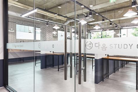 가성비 甲의 프리미엄 스터디카페 그레미디자인에 문의하세요