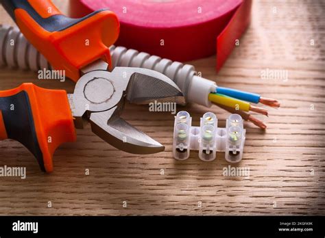 Terminal Block Clamp Hi Res Stock Photography And Images Alamy