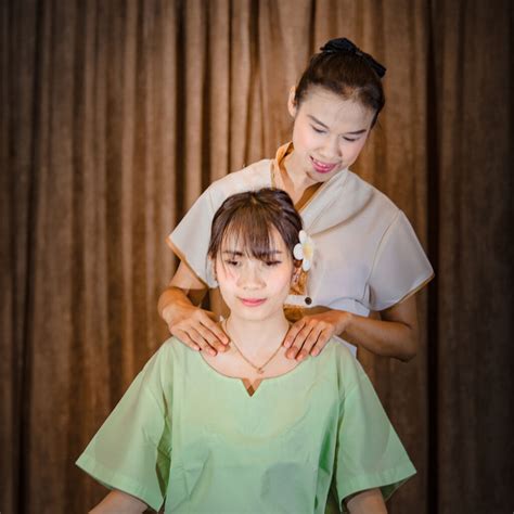 Thai Head Hand Neck Shoulder Back Massage Yin Yang Massage And Spa