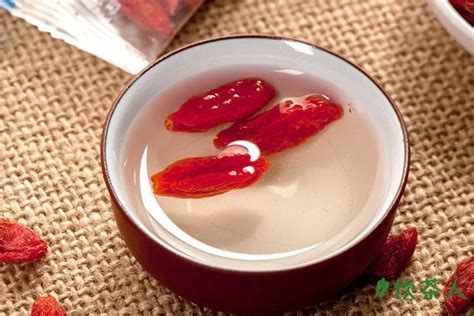 枸杞多少度的水合适最高不能超过60度 可用常温凉白开冲泡 饮茶人网