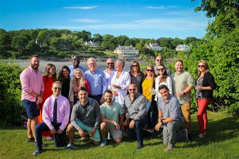 Integrated Digital Strategies On Linkedin Ids