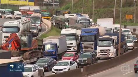 Vídeo Minas Registra Mais De Setenta Pontos De Interdição Total Ou