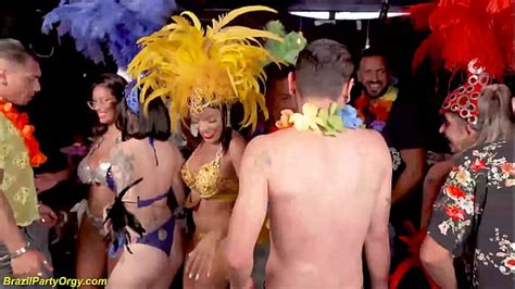 Hot Bubble Butt Samba Dancer Squirting And Enjoying Rough Double Penetration Anal Sex At Our