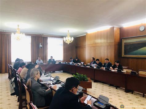 Хөдөлмөрийн тухай хуулийн шинэчилсэн найруулгын төслийг УИХ ын чуулганы нэгдсэн хуралдаанаар