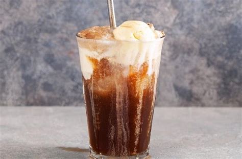 Resep Coca Cola Float Minuman Dingin Yang Klasik Dan Menyegarkan