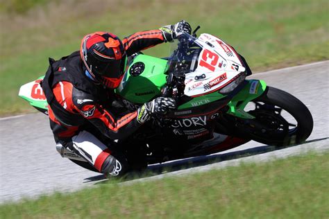 Pro Twins Debuts Cooney The Amateur Favourite In Round One At Smp Cycle Canada