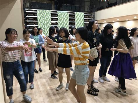 광주청소년삶디자인센터 알로하 하와이 의례 2차 워크숍2018 진행중 손에 손을 잡고 훌라와