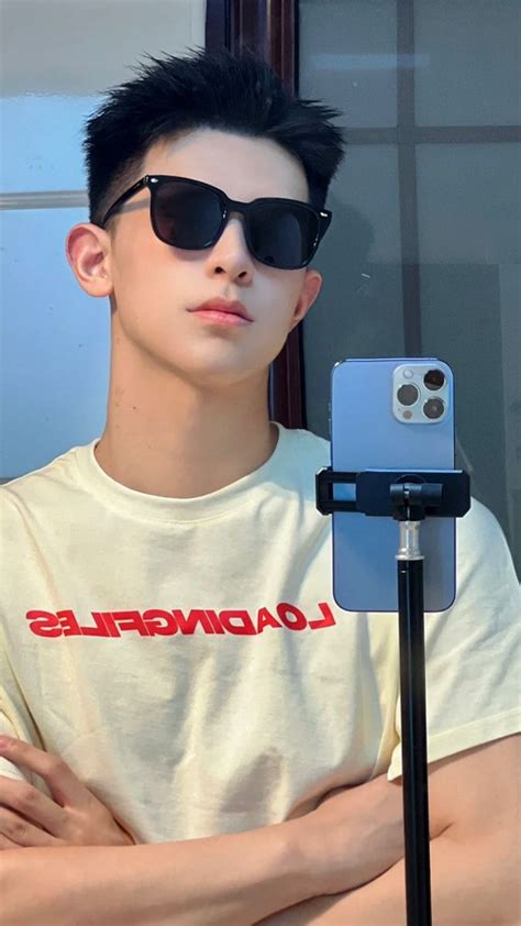 Xiao Wang 小汪 ทรงผมสั้นสำหรับผู้ชาย ทรงผมผู้ชาย ผมผู้ชาย
