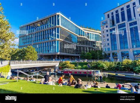 Platform G Google S New Headquarter Building In Kings Cross Nearing Completion London England