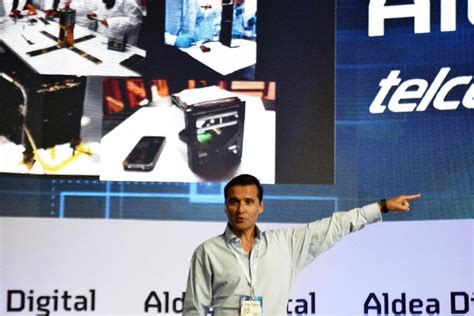 La Nueva Carrera Espacial Micro Y Nanosatélites Carlos Slim Foundation
