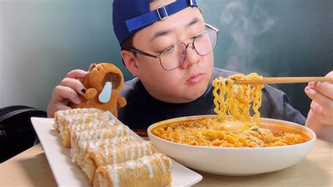 카피바라와 함께 미저리 먹방 참깨라면과 롤참치유부 초밥 지서치 Ramyeon Tofu Sushi Youtube