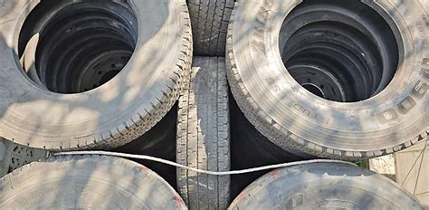 တရားမဝင်သစ်မျိုးစုံ၊ လုပ်ငန်းသုံးပစ္စည်းများ၊ စားသောက်ကုန်ပစ္စည်းများ