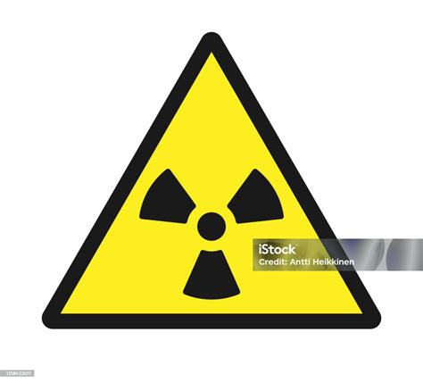 방사성 기호 아이콘 핵 방사선 경고 삼각형 기호 원자 에너지 로고 라벨 벡터 일러스트 이미지입니다 흰색 배경에 격리 0명에 대한 스톡 벡터 아트 및 기타 이미지 Istock