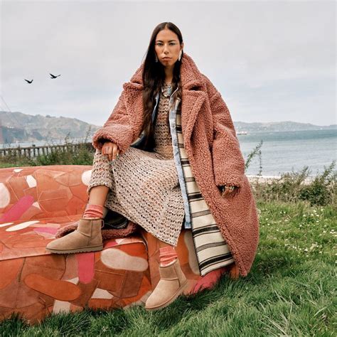 UGG携手时尚Icon倾情演绎全新秋冬 FEELS LIKE UGG 这感觉很UGG广告大片 腾讯新闻