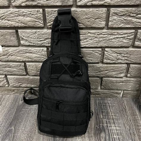 Сумка слинг через плечо черная — цена 570 грн в каталоге Барсетки Купить аксессуары по доступной