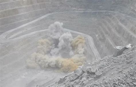 Overbreak In Rock Blasting Causes Typology And Mitigation Strategies Mining Doc