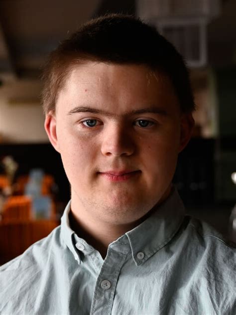 Jonas H Jugenddarsteller Momo Agentur Für Kinder And Jugendliche Crew United