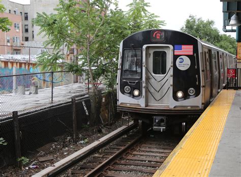 Subway Pervert Gropes Babe Girl On Brooklyn Train