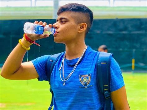 Know All About Kashvee Gautam Most Expensive Uncapped Player Of Wpl