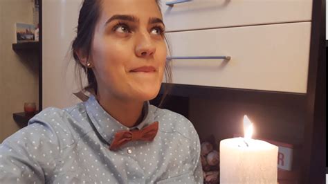 Сестры необычно поздравили сестру с Днем Рождения через расстояние Смотреть онлайн в поиске